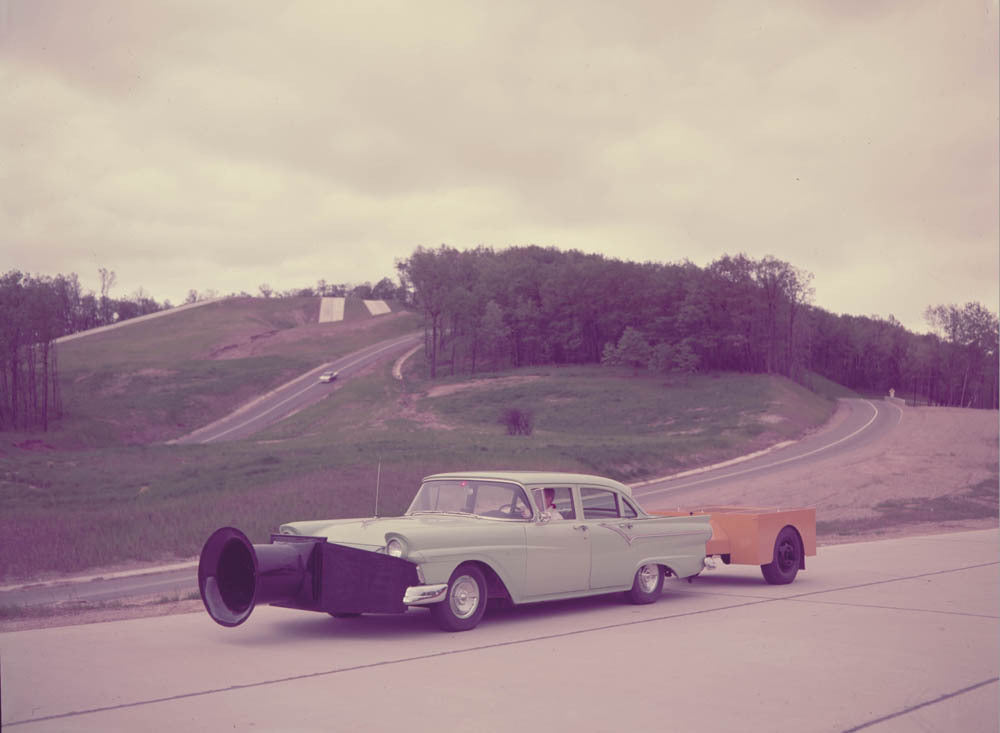 1957 Ford Michigan Proving Grounds testing 0401-1857 – Fordimages