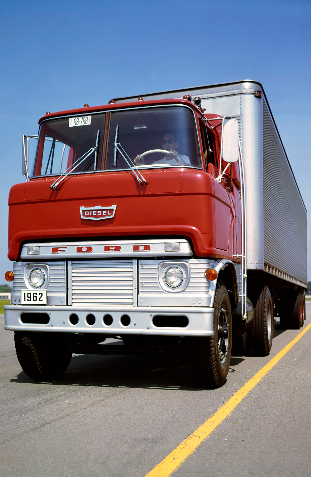 1962 Ford Cab Over Engine Diesel truck 0401-7463 – Fordimages
