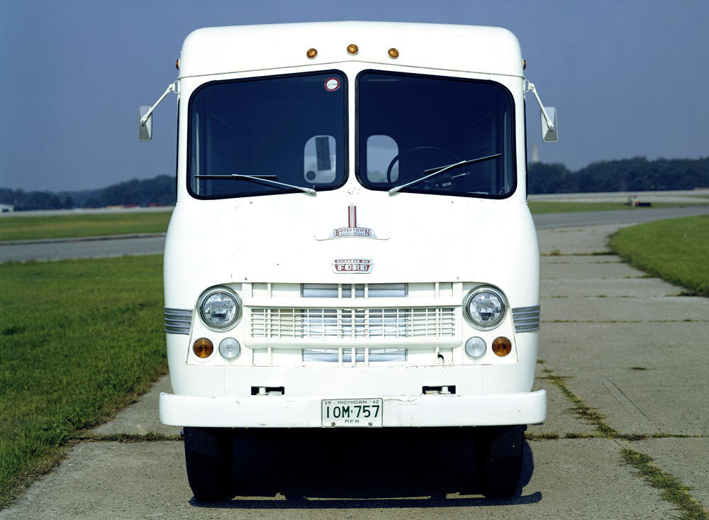 1963 Ford P 5000 Parcel Delivery truck 0401-7600 – Fordimages
